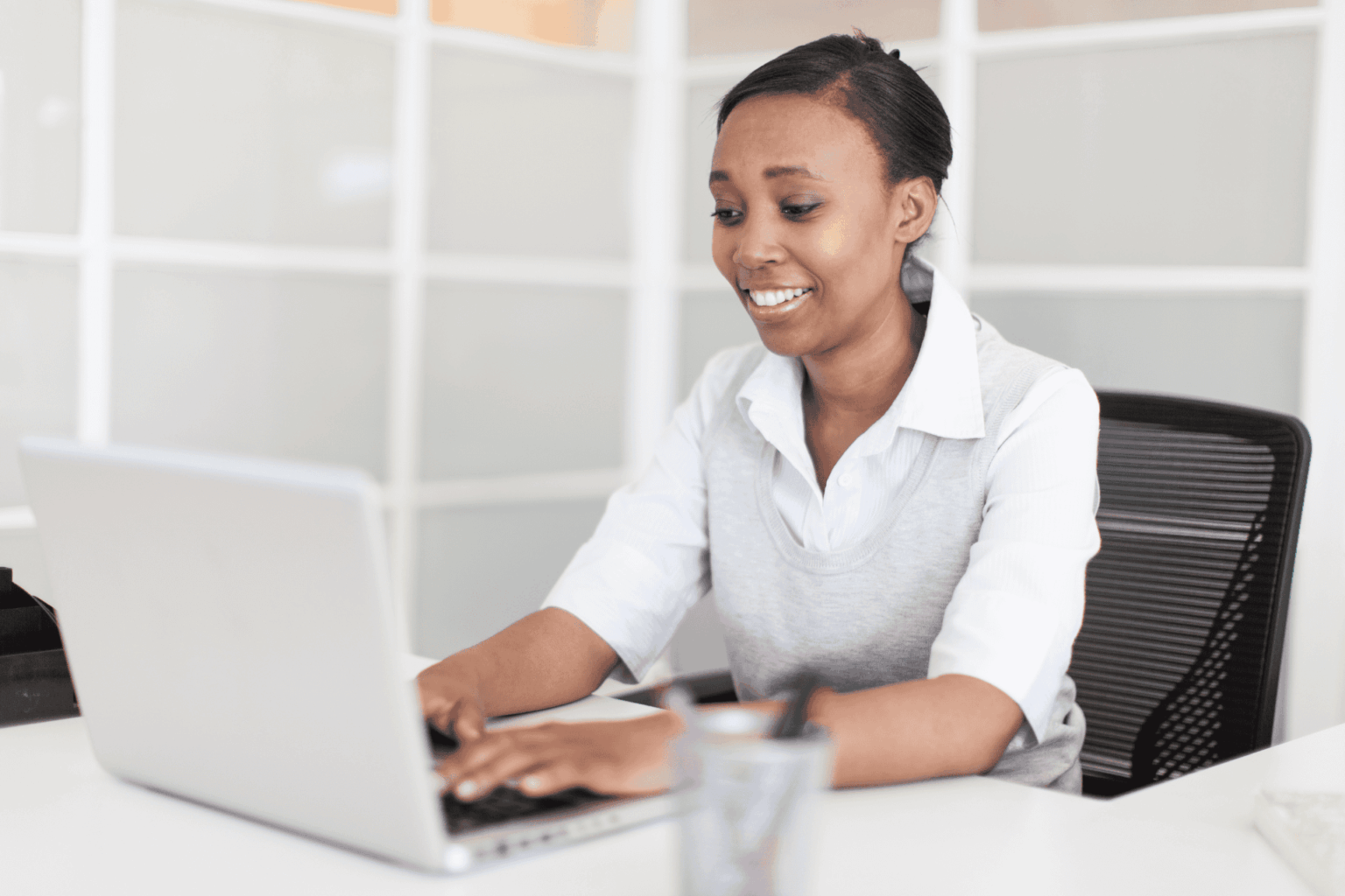 The Do’s and Don’ts of Writing a Professional Email - Talaera