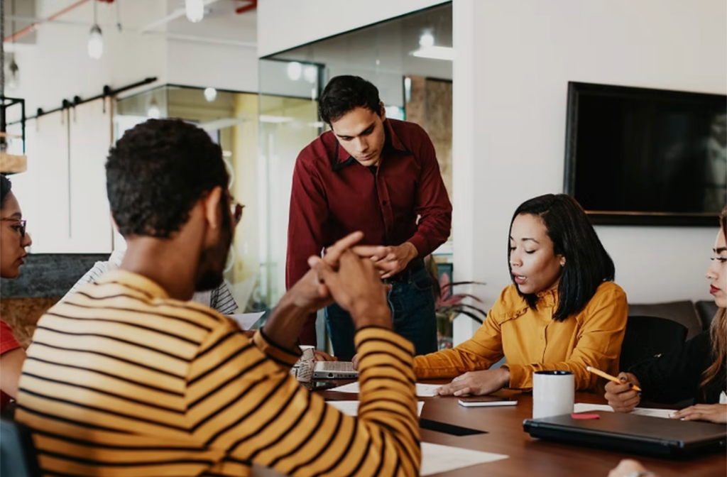 List of Linking Words & Connectors in English - Talaera